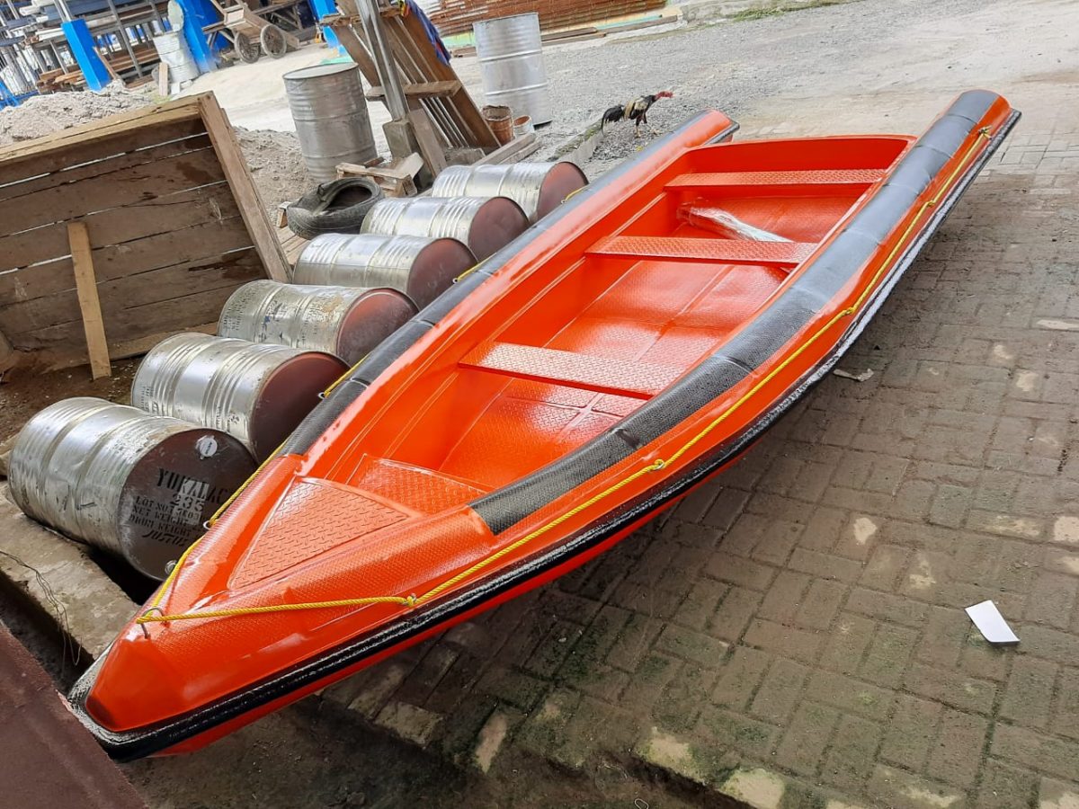 Perahu Sar Fiberglass 5,1 Meter - Jual Septic Tank Fiberglass Termurah